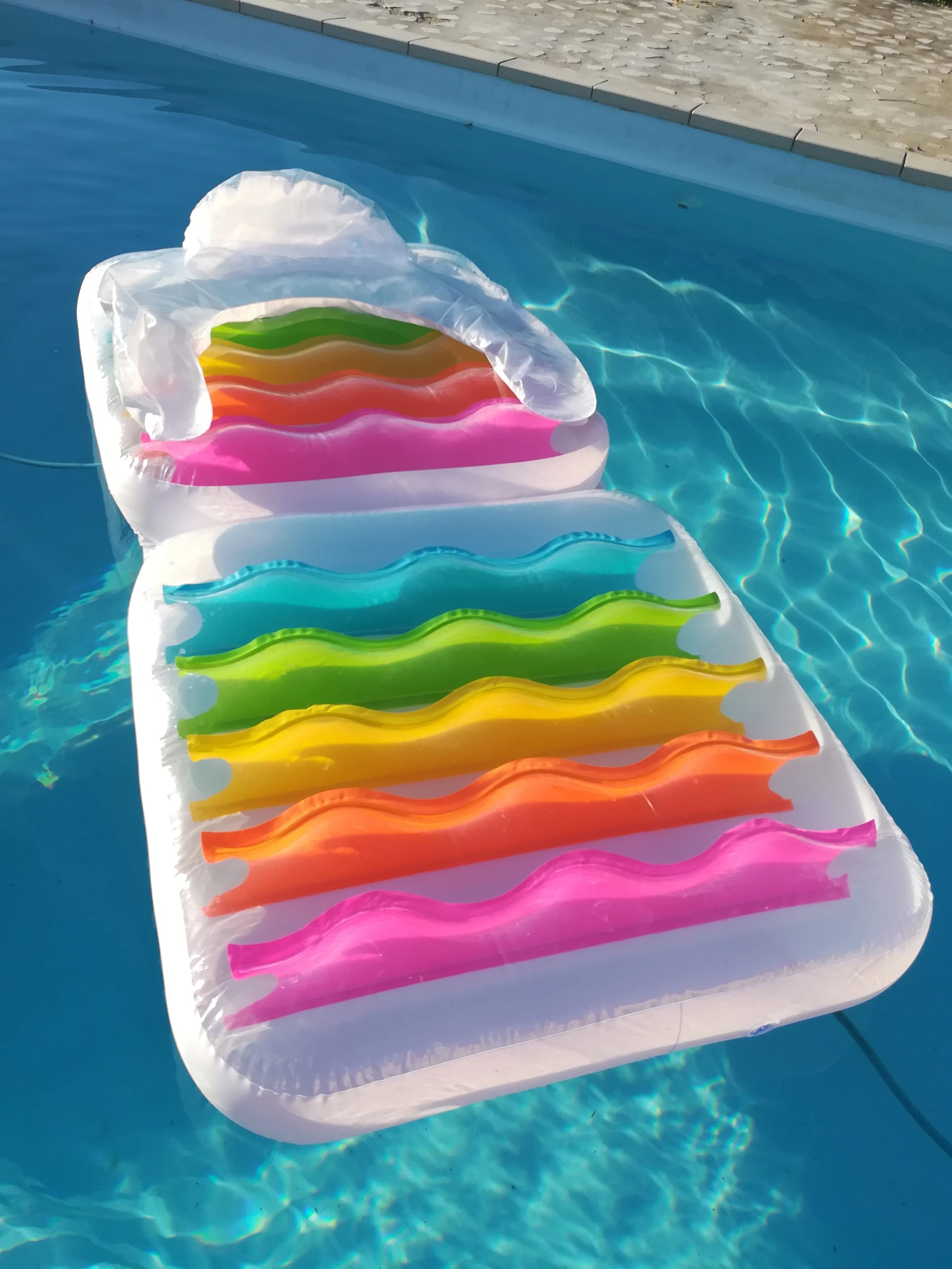 Colorful and safe inflatables for adults and children | Iperbriko